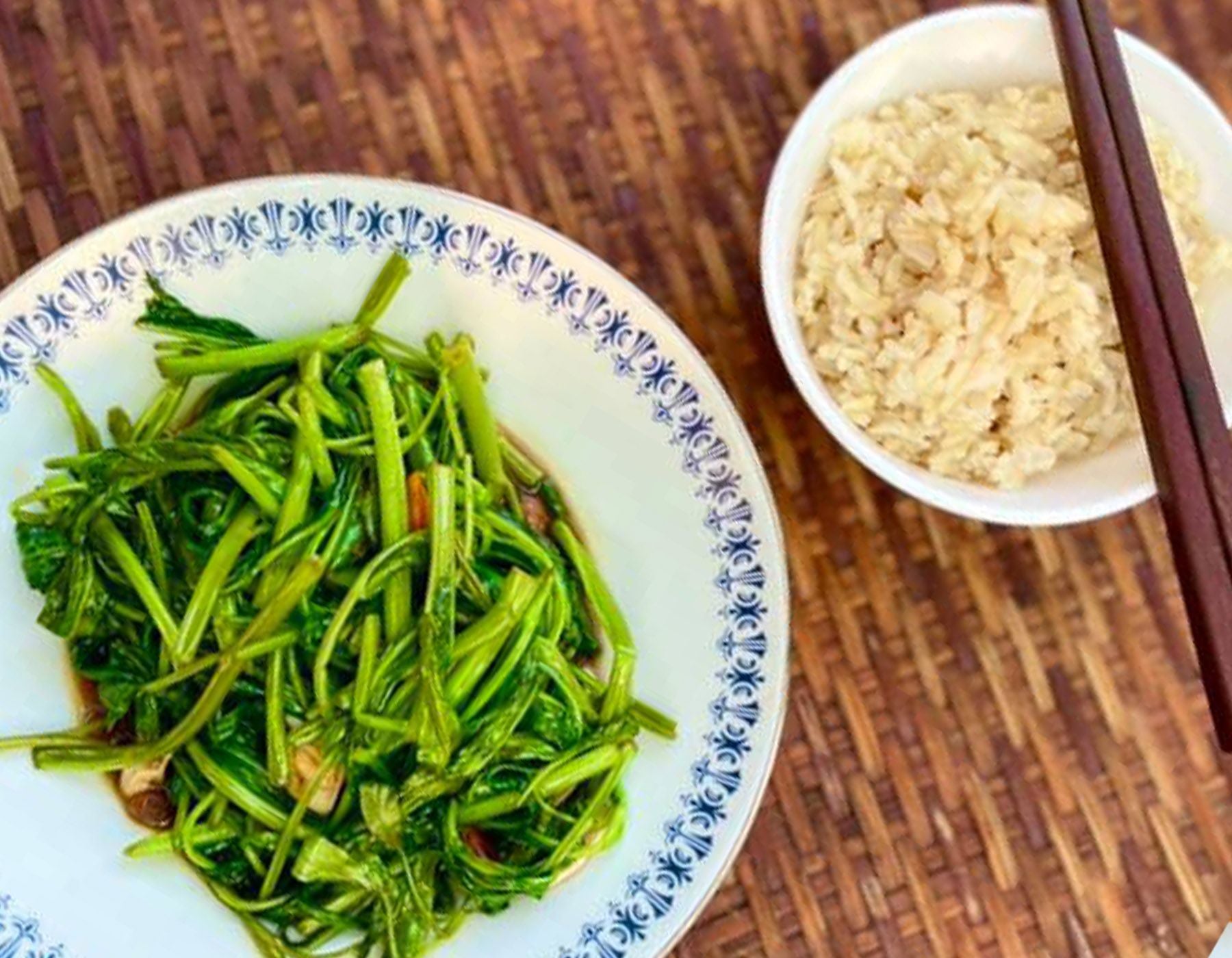 Pad Pak Boong Fai Daeng | Dun Yong Webshop
